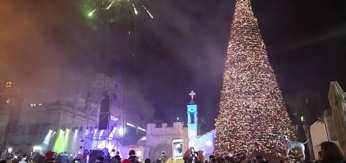 Holy Land: Nazareth, thousands of people in the square for the lighting ...