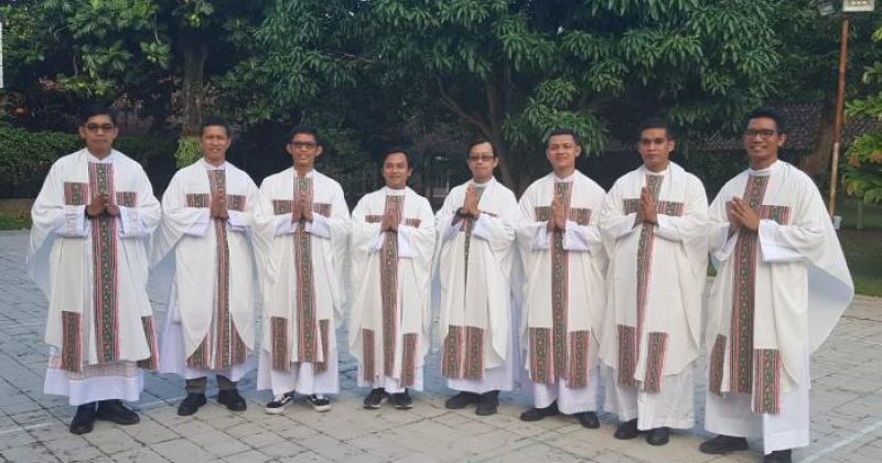 Strengthening communion is central theme of new pastoral year in ...