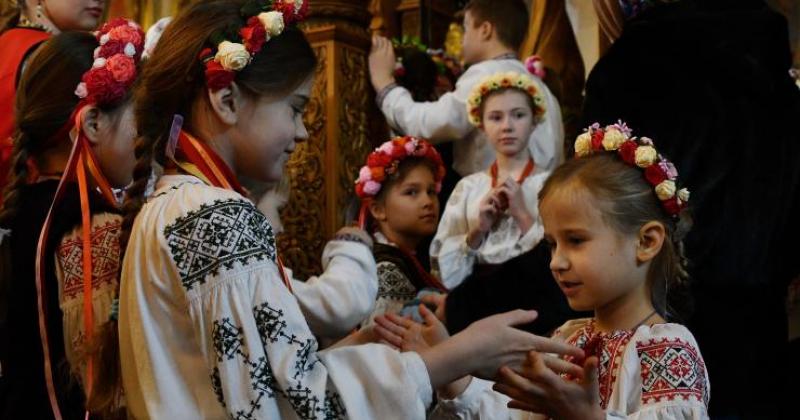 Ukrainians encouraged to switch Christmas celebration day according to ...