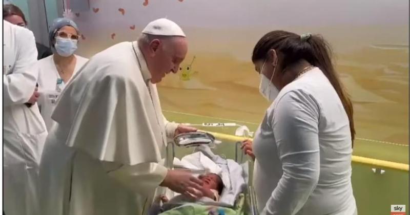 "I received a miracle," says mother of baby baptized by Pope at hospital | Abouna