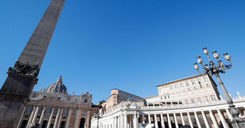 Pope announces Pope announces