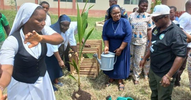 Ghana: Sisters teach tree planting with ‘Growing for a Greener Tomorrow ...