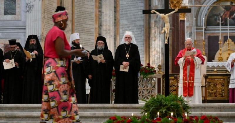 Pope: Martyrs can unite Christians of different backgrounds | Abouna