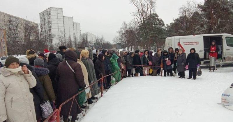 Cardinal Krajewski: We must concretely help suffering Ukrainians | Abouna